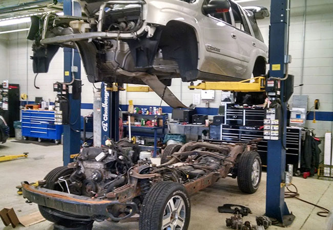 Fluid Service in Waterford Township, MI | 1 800 Preowned Supercenter